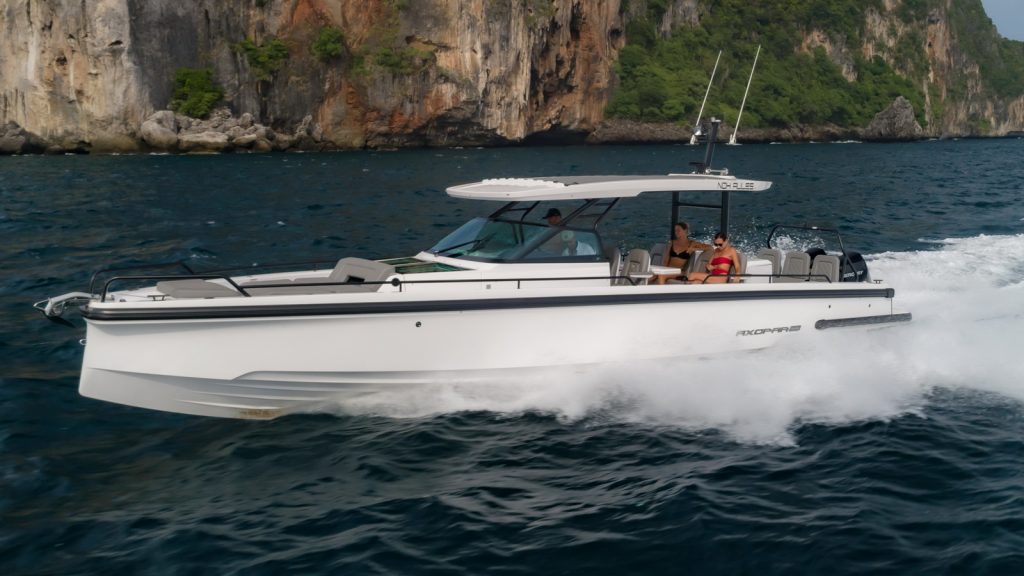 Axopar 45 Sun-Top - Southeast Asia Boats For Sale - Derani Yachts