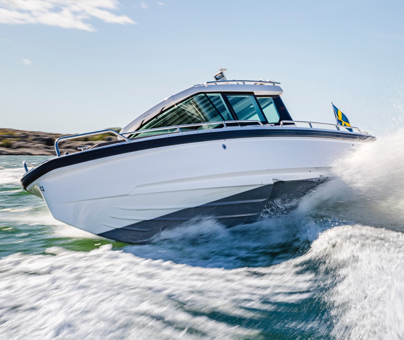 Axopar 28 Cabin - Boat of the Year 2020 Winner - Southeast Asia Boats ...