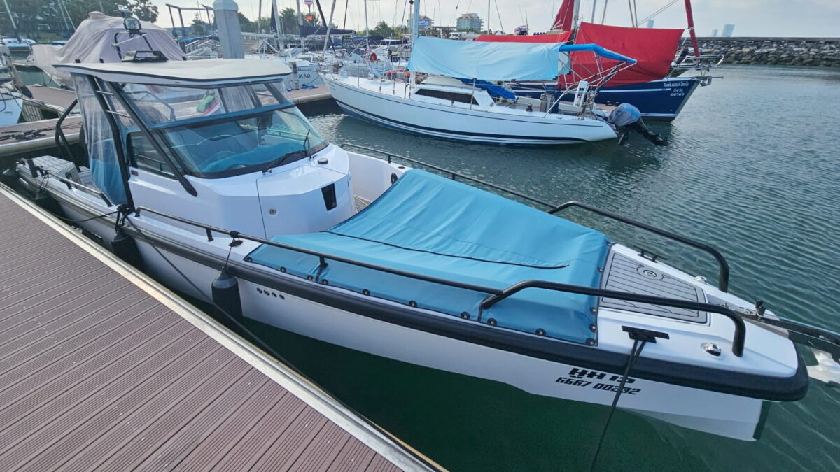 Axopar 28 Cabin - Boat of the Year 2020 Winner - Southeast Asia Boats ...