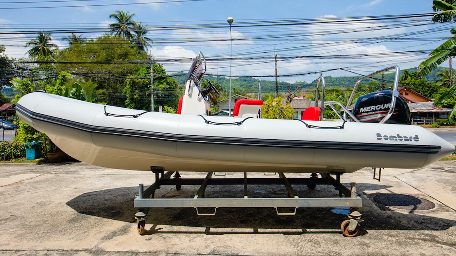 Bombard Sunrider 650 - Southeast Asia Boats For Sale - Derani Yachts